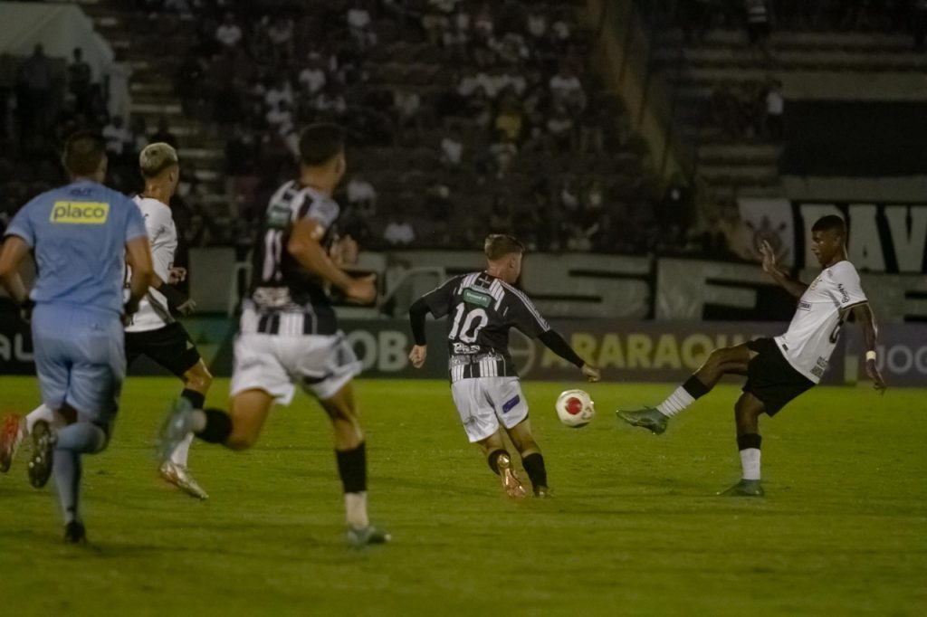 Comercial sofre gol aos 48 minutos, perde para o Corinthians e se ...