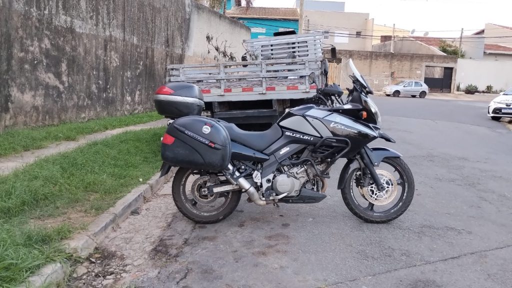 Roubo De Moto Termina Com Troca De Tiros E Suspeito Morto